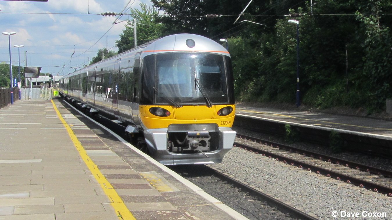 class 332 Heathrow Express